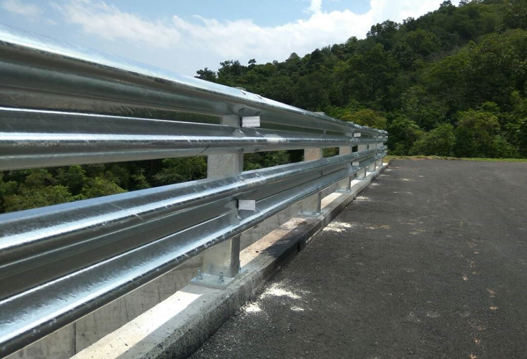 Highway Guardrail Suppliers in Malaysia - VG Steel